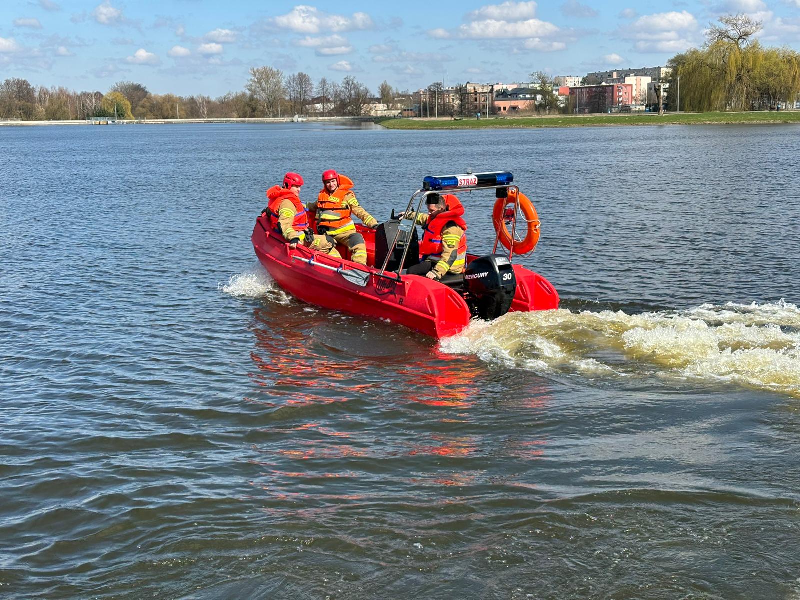 Nowy sprzęt w rawskiej komendzie PSP – Radio Victoria